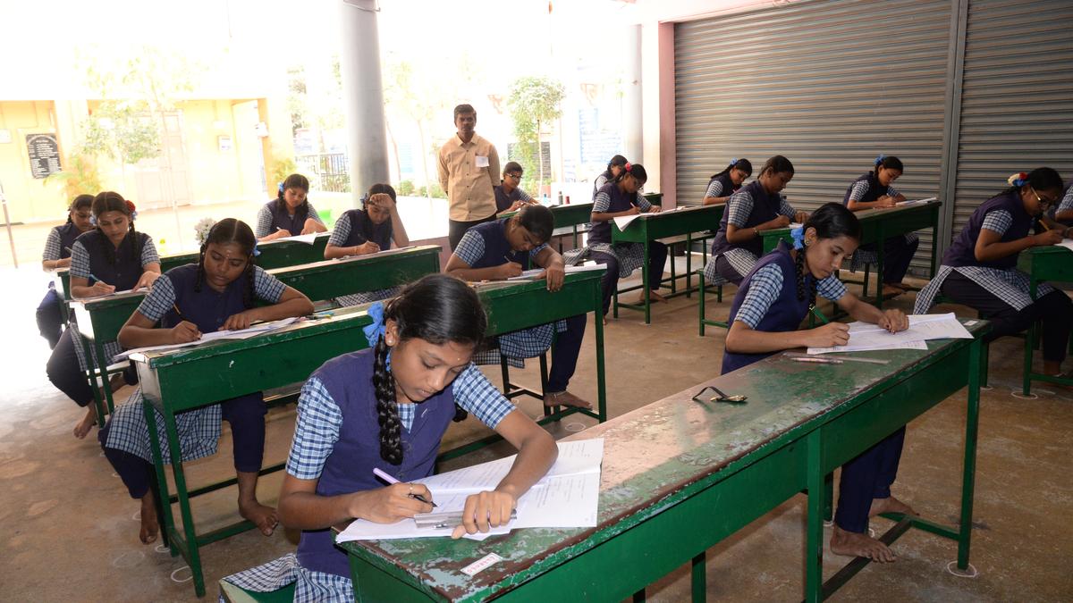 Over 22,000 students appear for Plus Two exam in Erode district - The Hindu