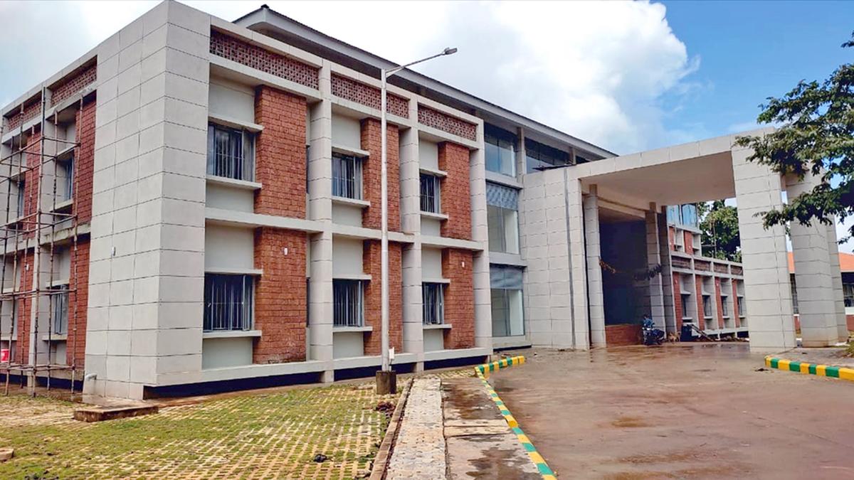 Governor calls upon students to contribute towards India’s development ...