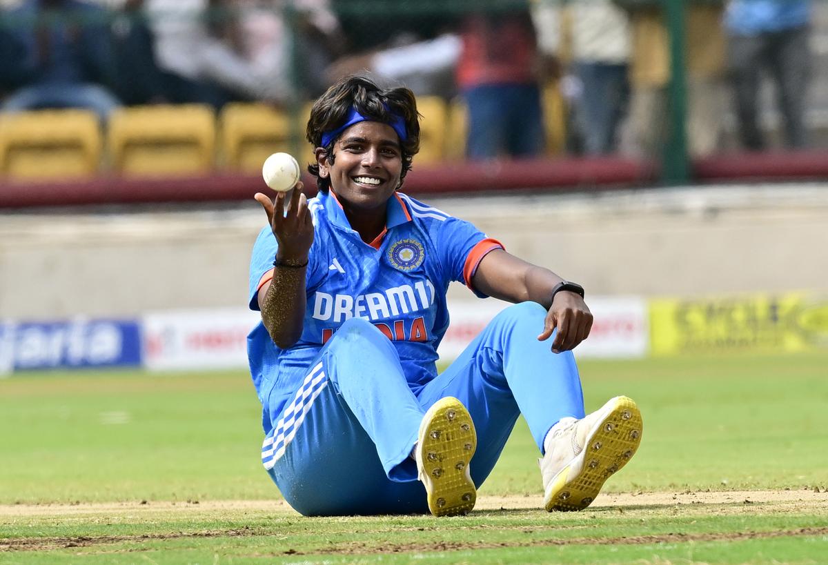 Smriti falls short of a third consecutive ton as India sweeps series ...