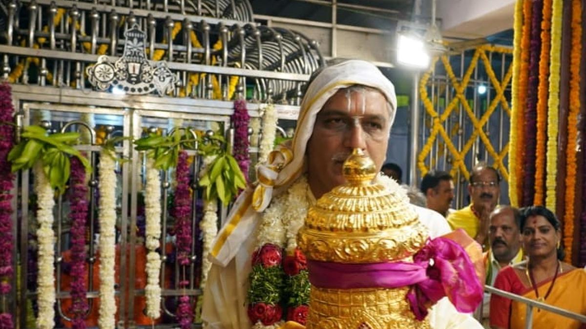 Religious fervour marks Vaikunta Ekadasi - The Hindu