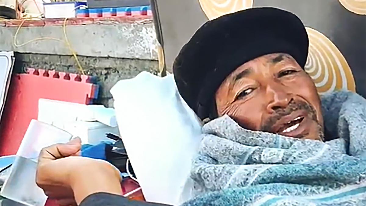 Activist Sonam Wangchuk ends hunger strike, says fight for Ladakh ...