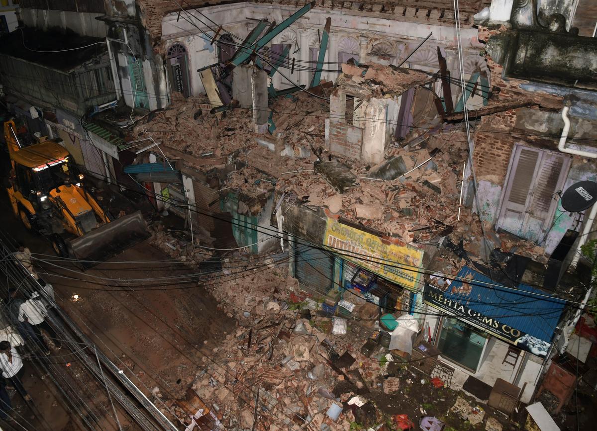 One killed, three injured in wall collapse in Chennai - The Hindu