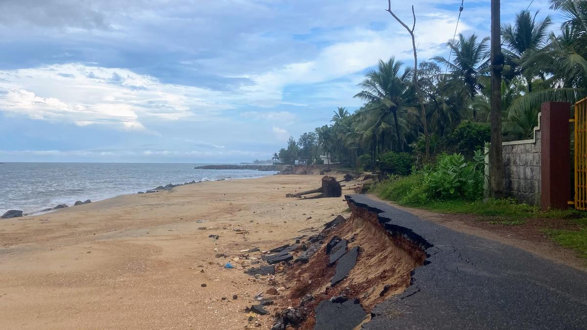Sea wave breaking technology to be implemented at Batpady beach - The Hindu