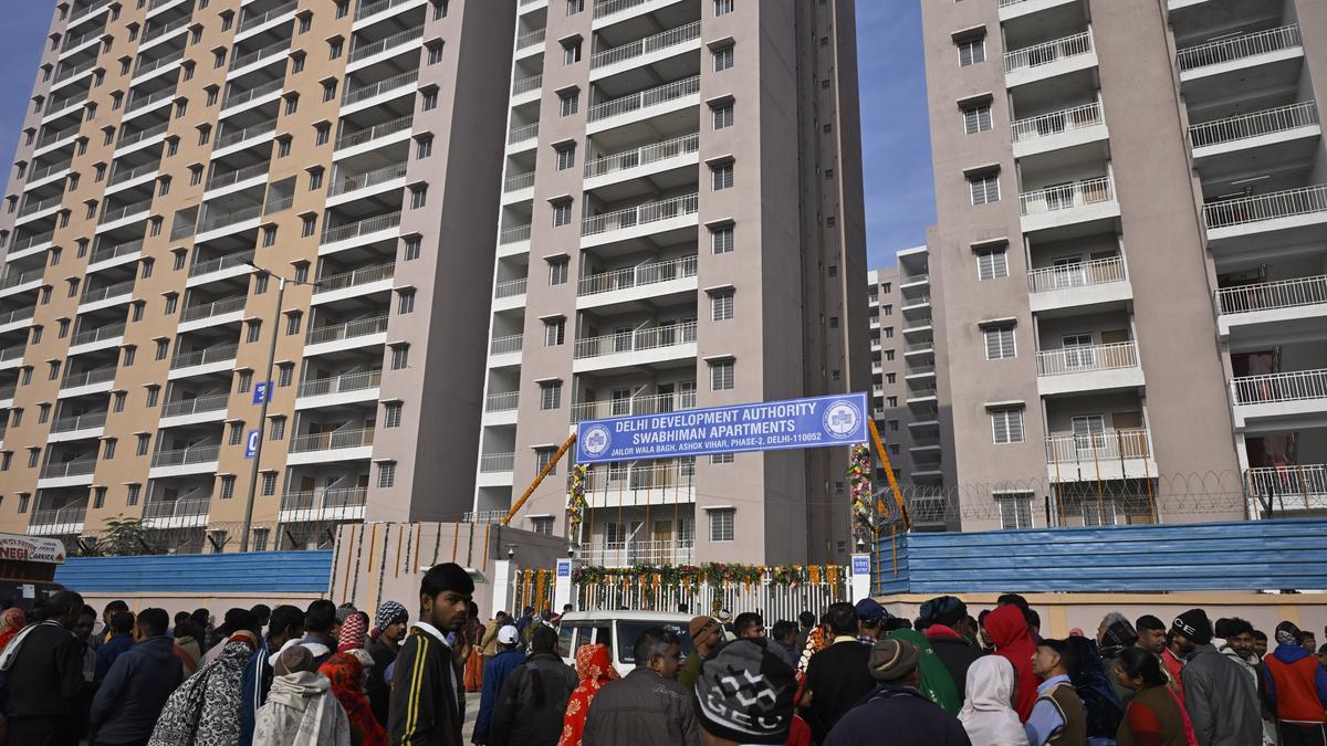 PM Modi hands over keys of newly built flats to 1,675 slum dwellers ...