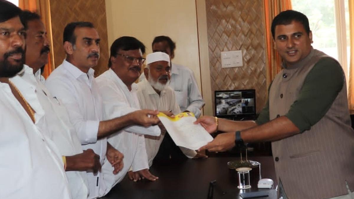 TDP accuses YSCRP of ‘shielding’ mining mafia in Kadapa district - The ...