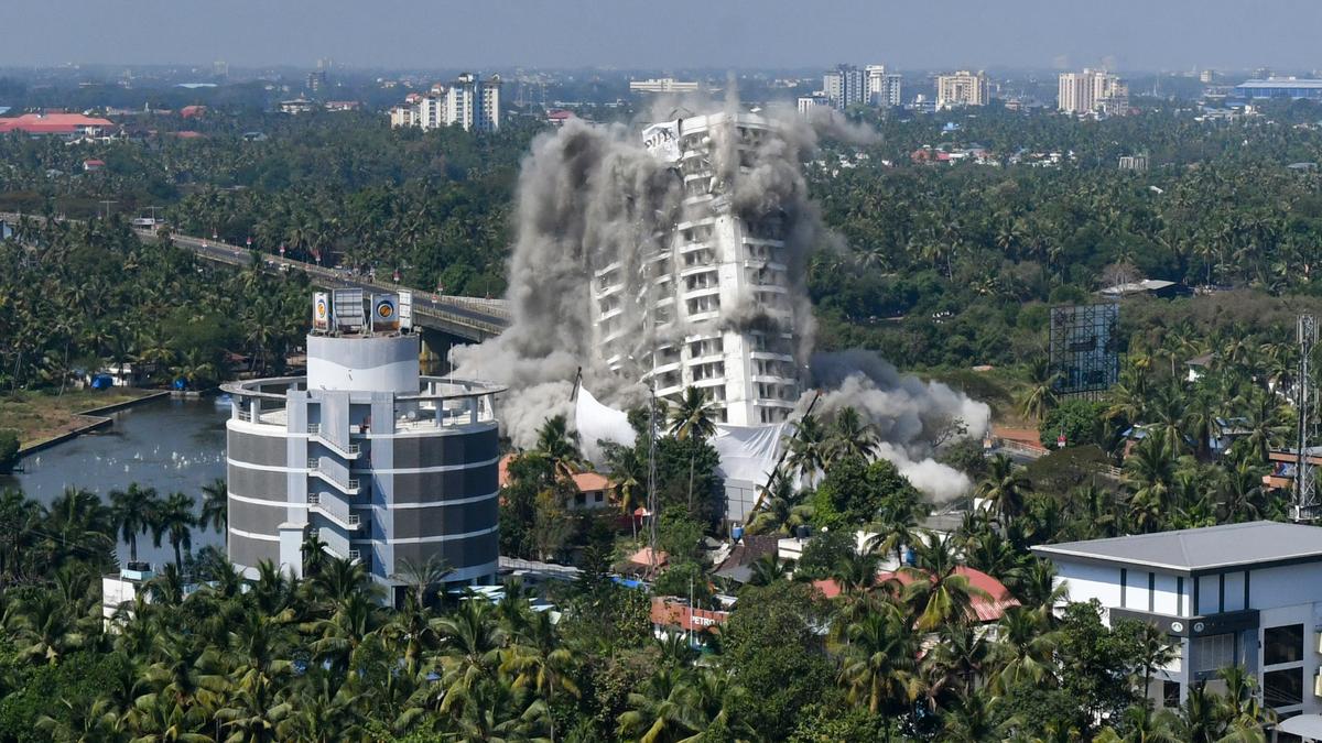 Consumer forum awards compensation to Maradu apartment owner - The Hindu