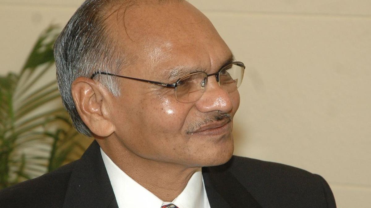 Former Cabinet Secretary T.R. Prasad passes away in Visakhapatnam - The ...