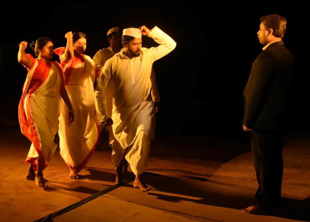 Dharwad hosts The Bose, Mahanayaka - The Hindu