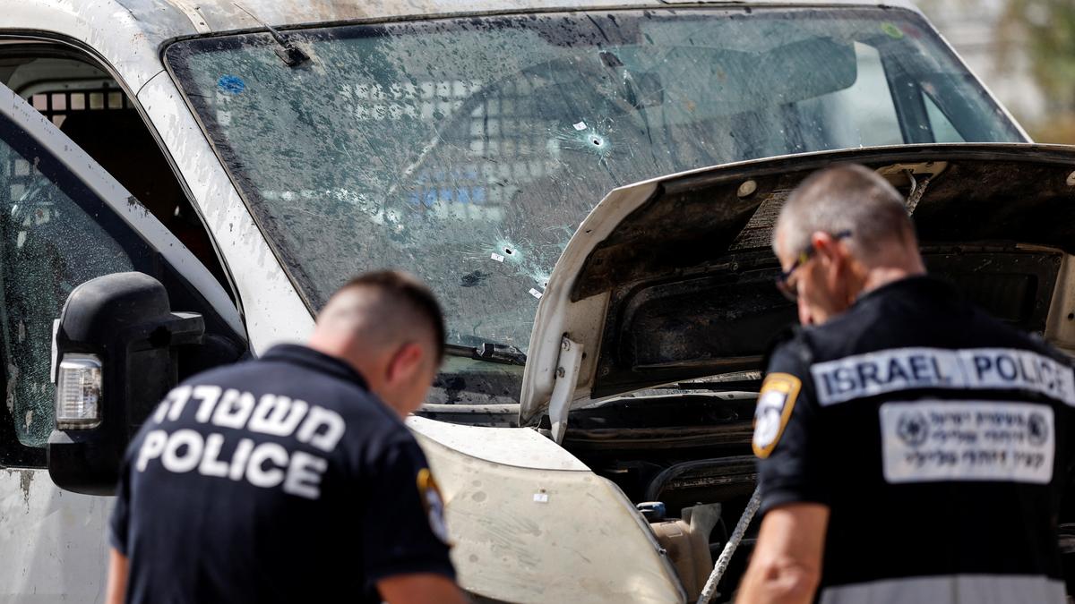 Israeli soldier, Palestinian attacker killed in truck ramming - The Hindu