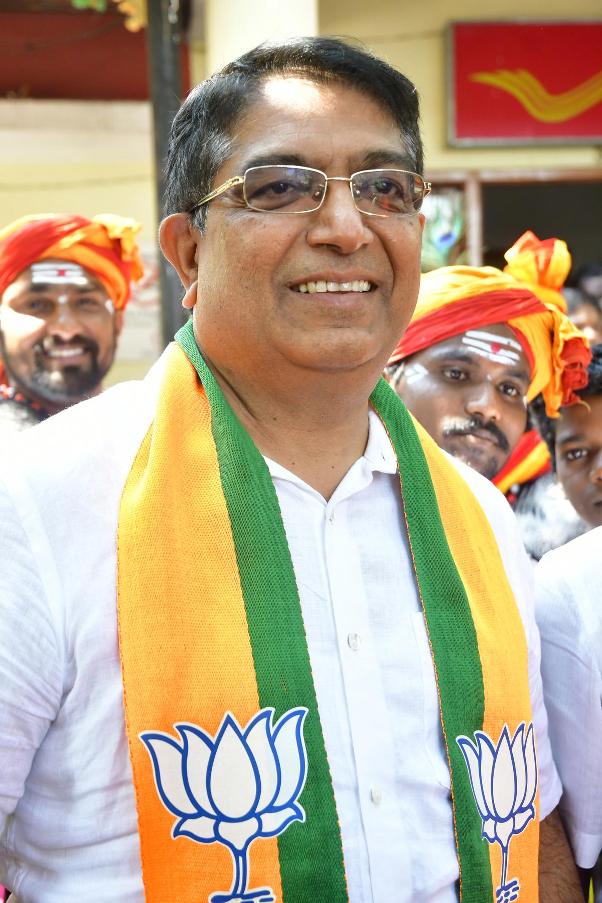 BJP looks to counter Zameer Ahmed’s popularity with former top police ... BJP looks to counter Zameer Ahmed’s popularity with former top police ...