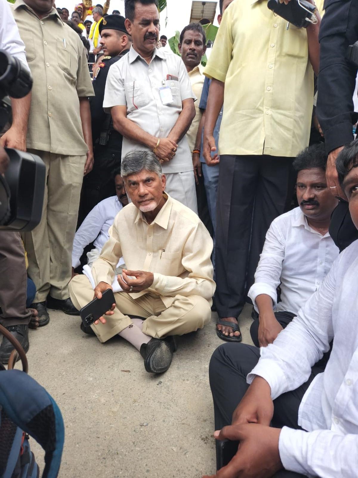 Chandrababu Naidu’s visit to A.P.’s Kuppam marred by tension; YSRCP workers pull down Anna ...