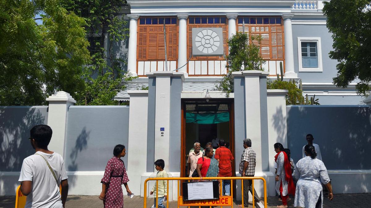 The Mother’s mahasamadhi day observed - The Hindu