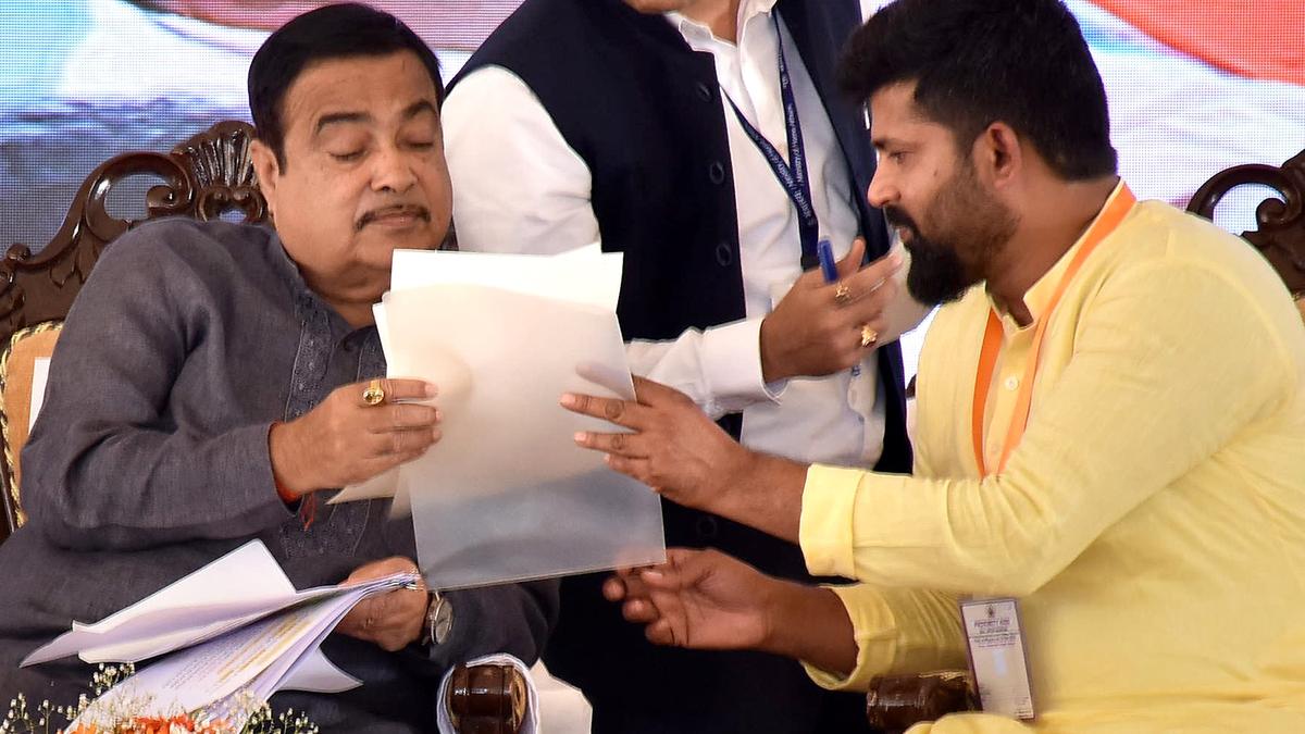 Pratap Simha seeks flyover from Metropole Circle to Yelwala - The Hindu