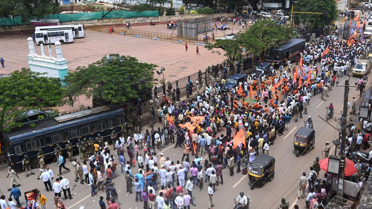 Idgah Maidan Ganesha bids adieu - The Hindu