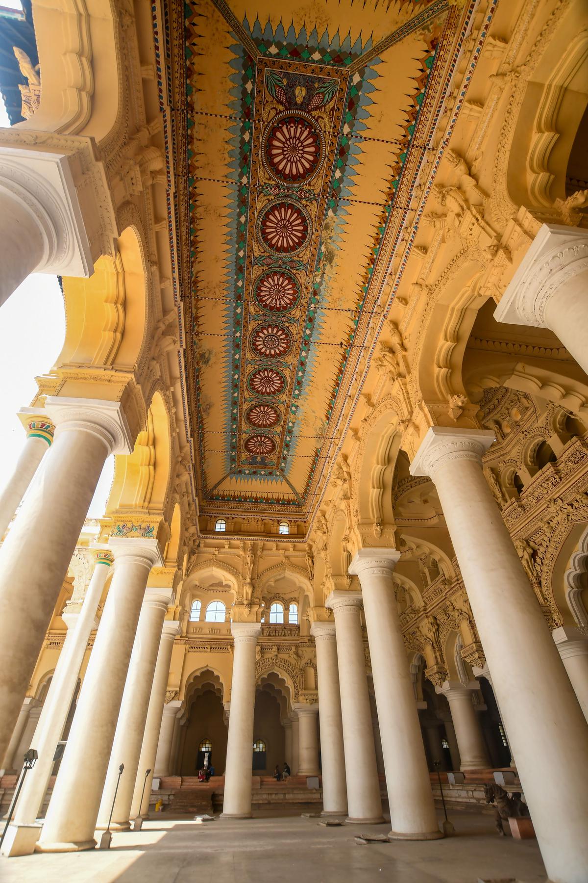 Renovation work underway at Madurai’s Thirumalai Nayak Mahal - The Hindu