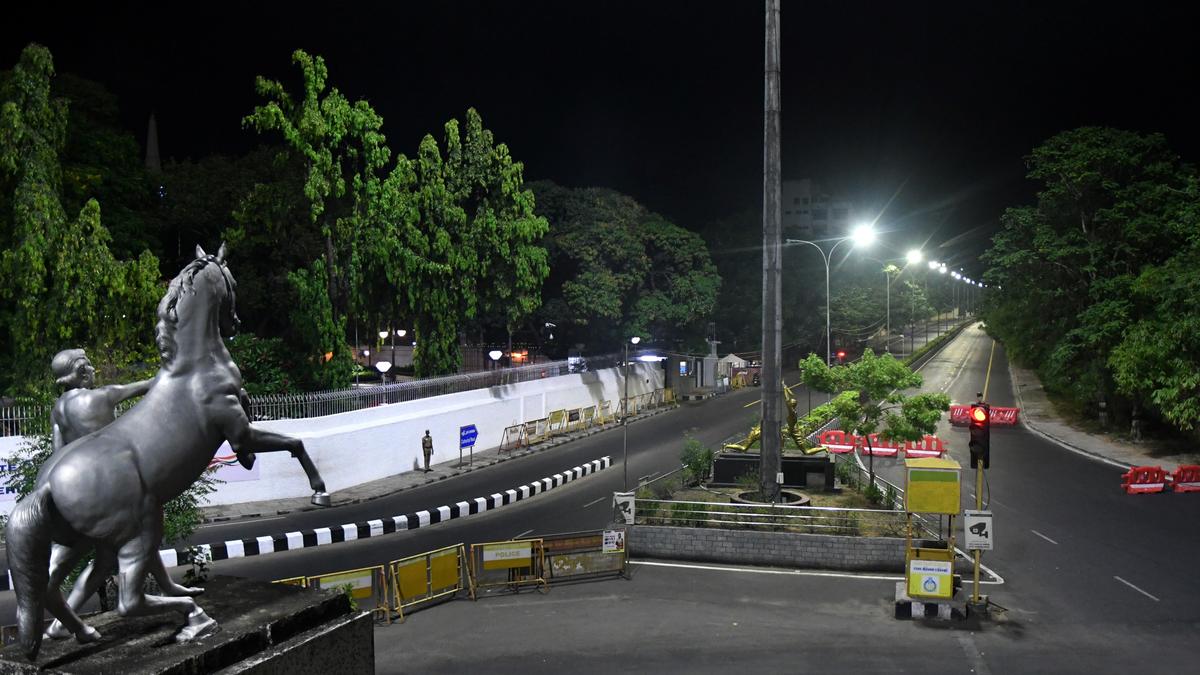 Highways Department begins work to renovate Anna Flyover - The Hindu