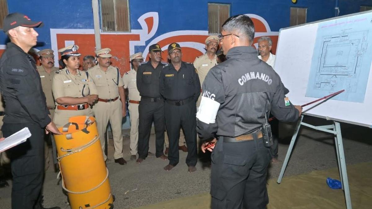 NSG commandos carry out counter-terrorism drill in Srirangam temple ...