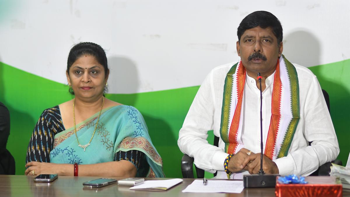 Y.S. Sharmila will join Congress party soon, says APCC president Gidugu ...