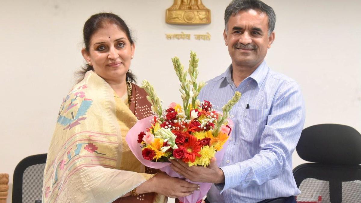 IAS officer Sujata Saunik becomes Maharashtra’s first female Chief ...