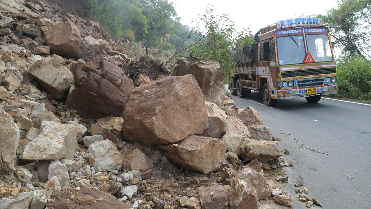 Boulders on Anthiyur - Bargur ghat road yet to be removed - The Hindu