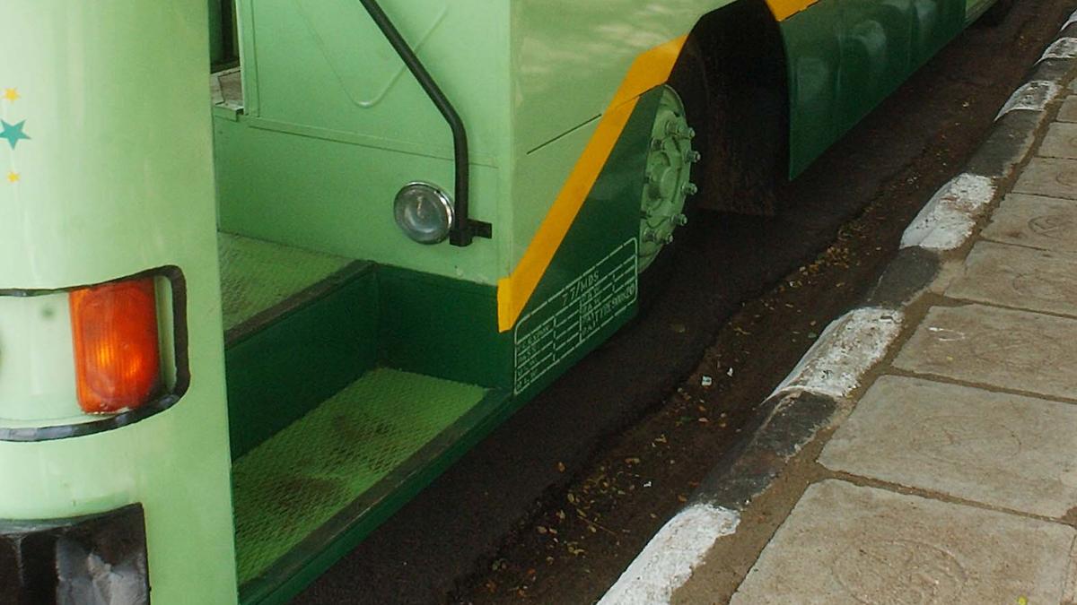 Not possible to ply 100% low-floor buses in Tamil Nadu: MTC tells ...