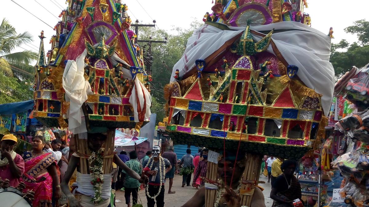 Gangamma Jatara attracts heavy crowd on final day - The Hindu