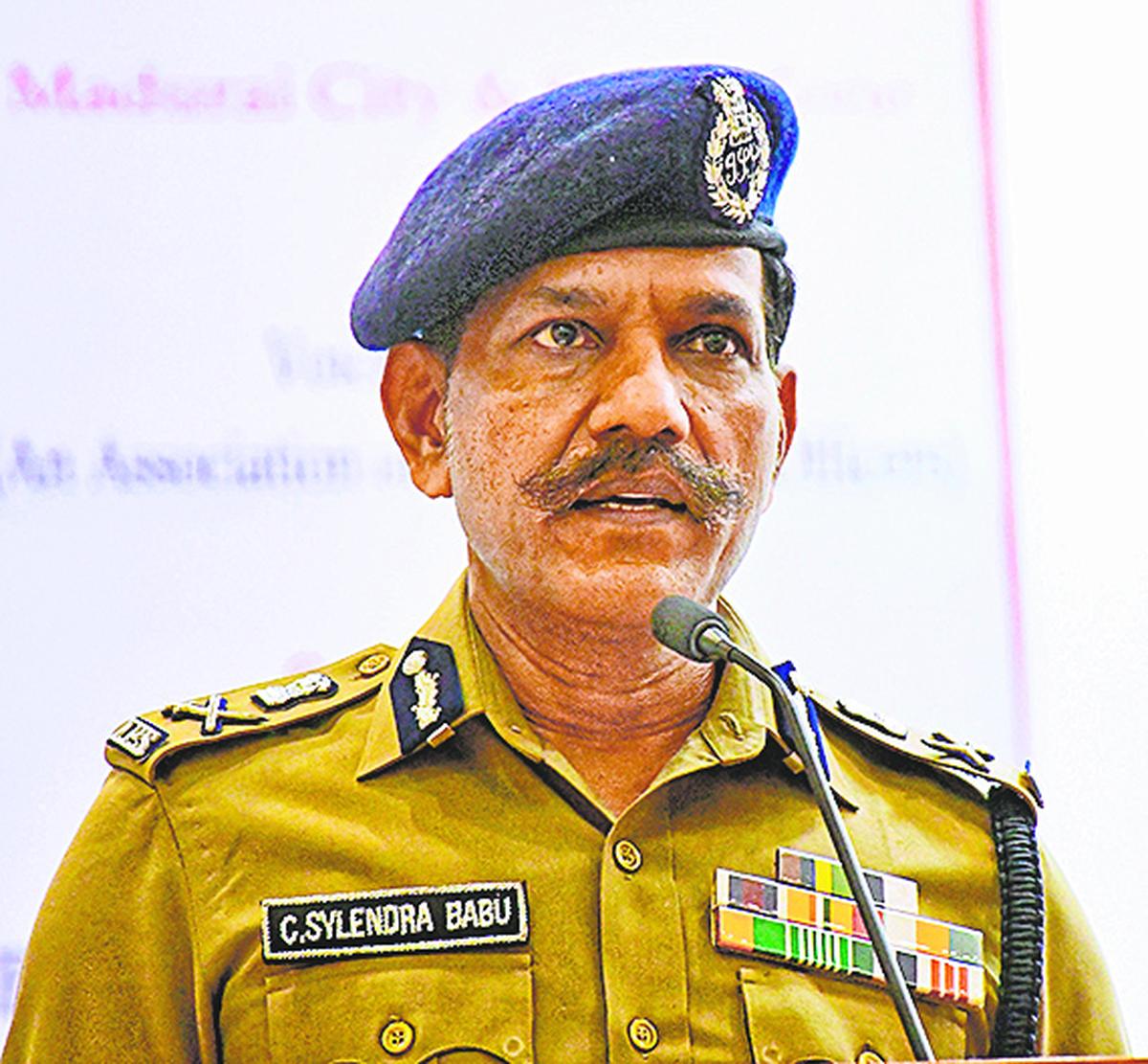 Train young police officers to be tough, battle-fit: DGP - The Hindu