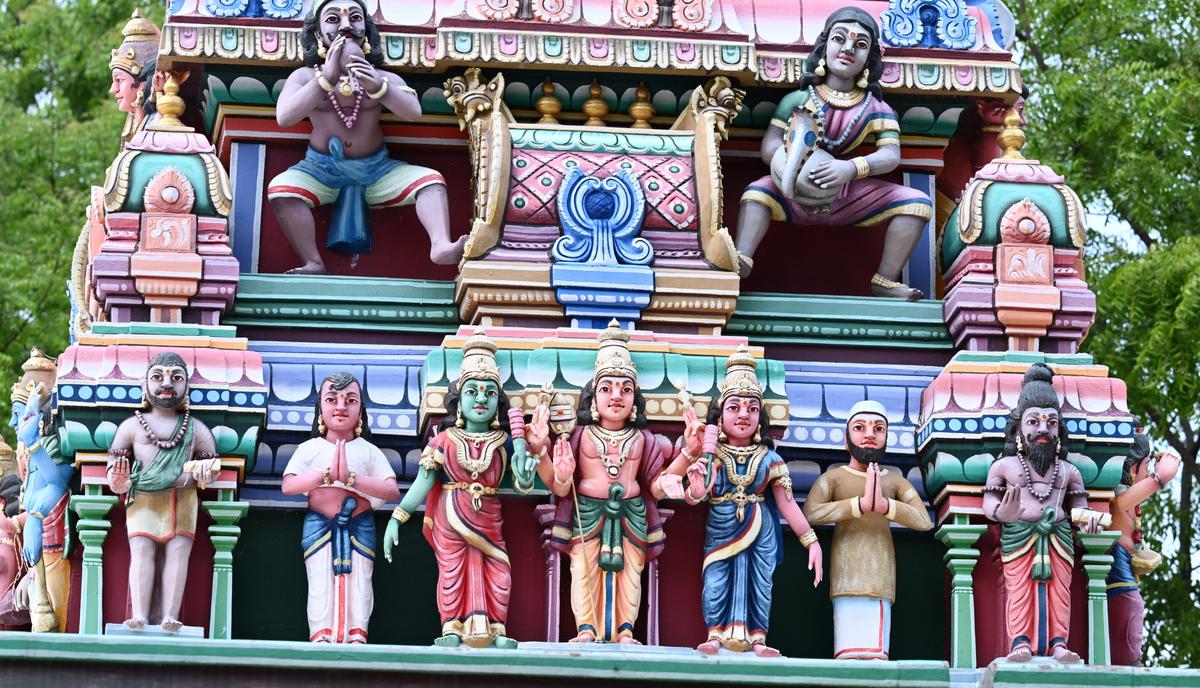 Where a Muslim poet finds a place with Lord Muruga and his consorts at ...