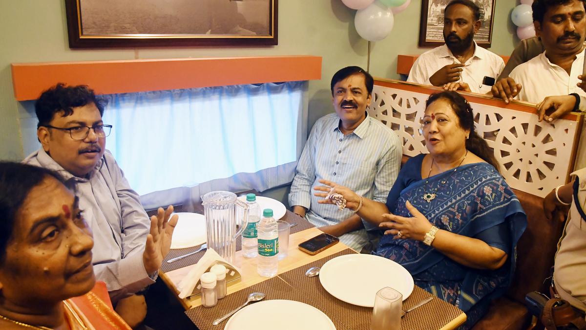 Union Minister inaugurates coach restaurant at Visakhapatnam railway ...