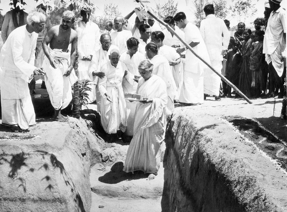 Celebrating the life of Rukmini Devi Arundale - The Hindu