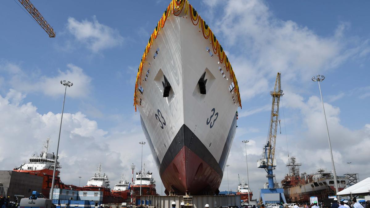 Defence Ministry signs contracts worth ₹32,086 crore for ships, BrahMos ...