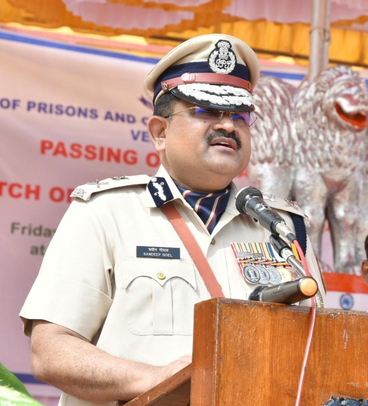 Accused of taking money from Sukesh Chandrashekhar, Delhi DG Prison ...