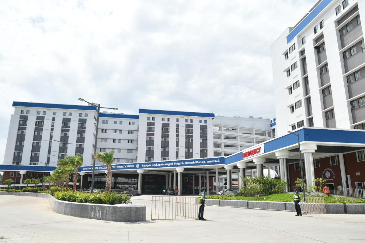 Stalin inaugurates CMC’s Ranipet campus - The Hindu