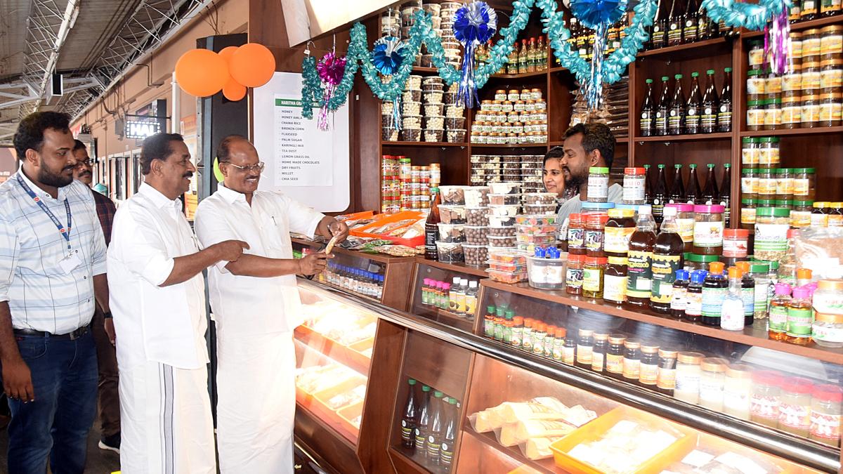 Prime Minister launches five OSOP stalls in Kozhikode - The Hindu