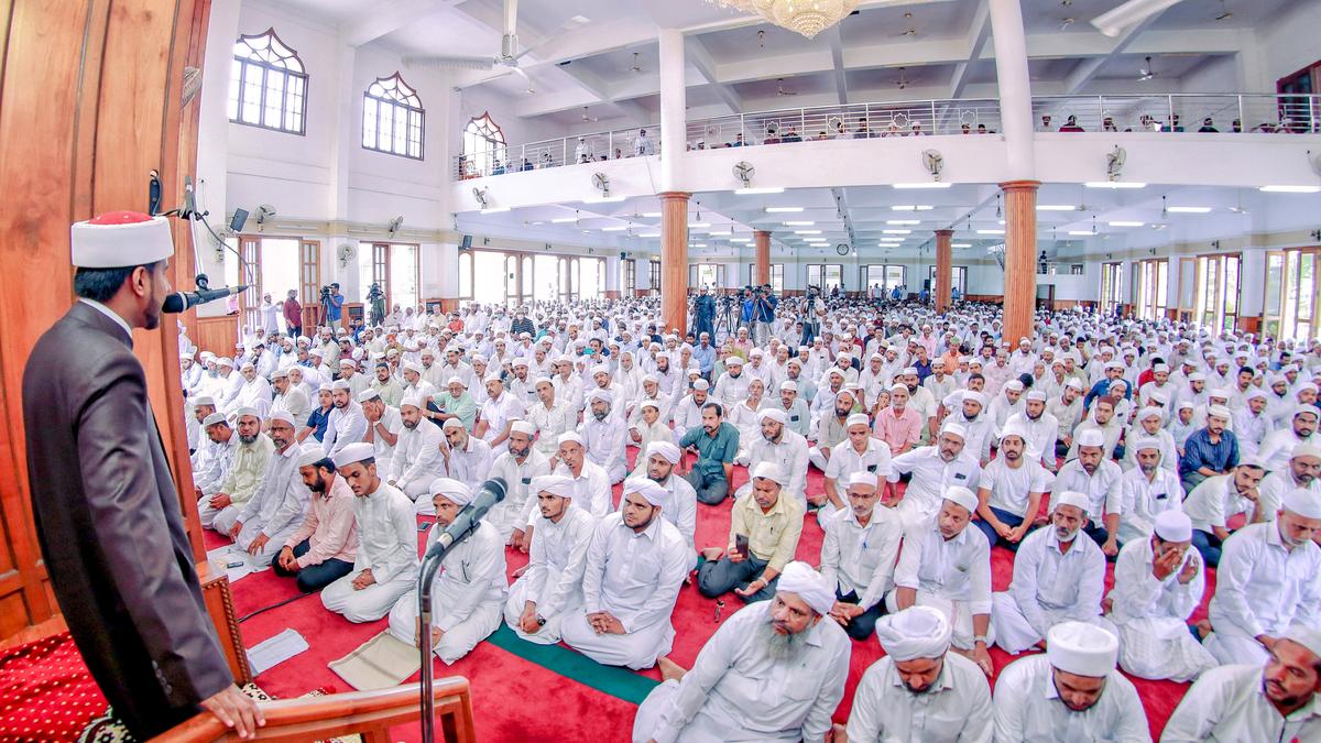 Beating blindness, Shabeer scales a new height - The Hindu