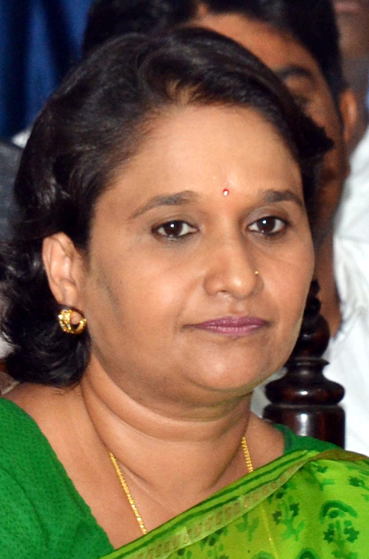 Lok Sabha polls: Congress announces seven Karnataka candidates in first ...