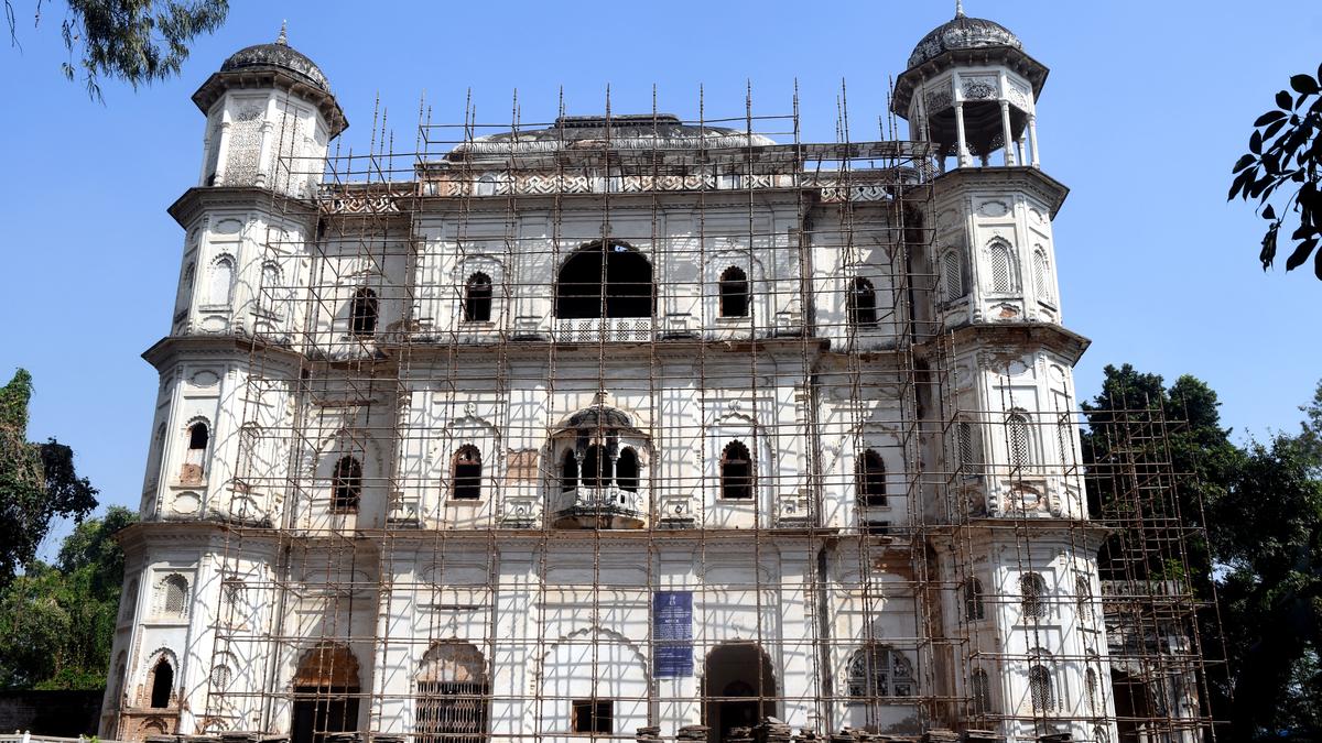 ‘Enemy property’ Butler Palace to turn into a tourist haven - The Hindu