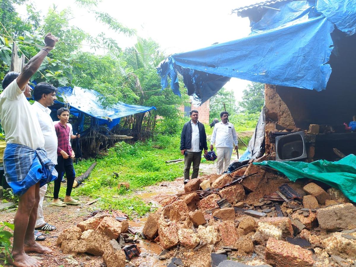 Woman killed in house collapse; rain causes havoc in Venoor, Hosangady ...
