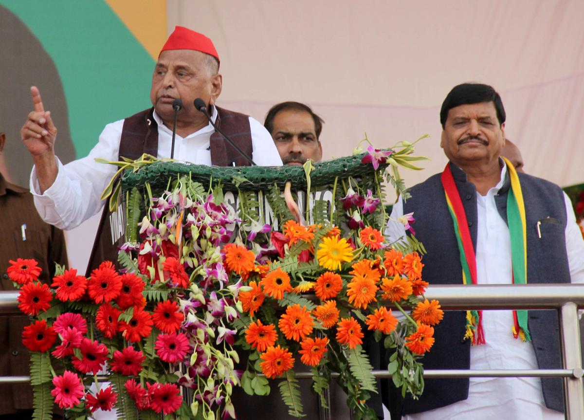 Mulayam Singh Yadav: A life in pictures - The Hindu