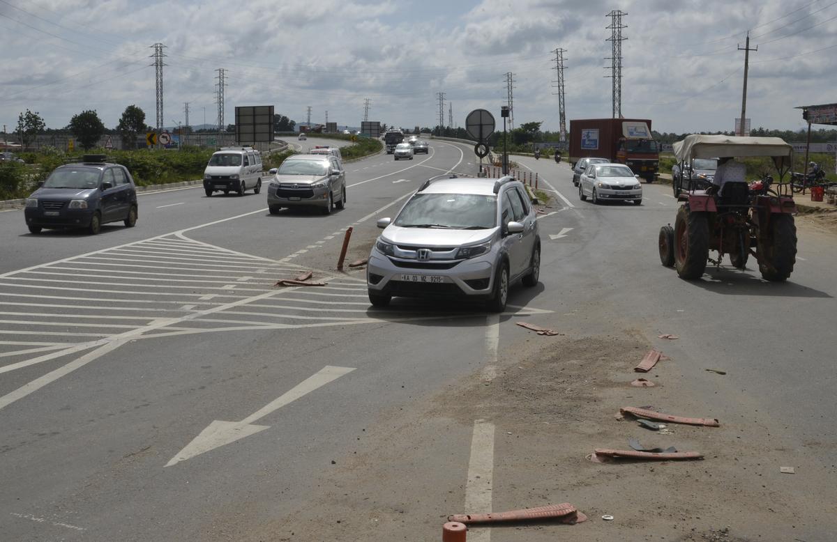Speeding, lane indiscipline, and tyre bursts main reasons for accidents ...
