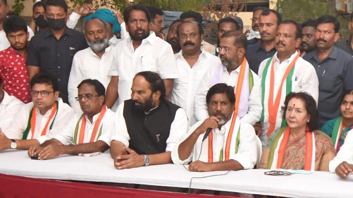 Call for unified fight against ‘anti-farmer’ policies - The Hindu