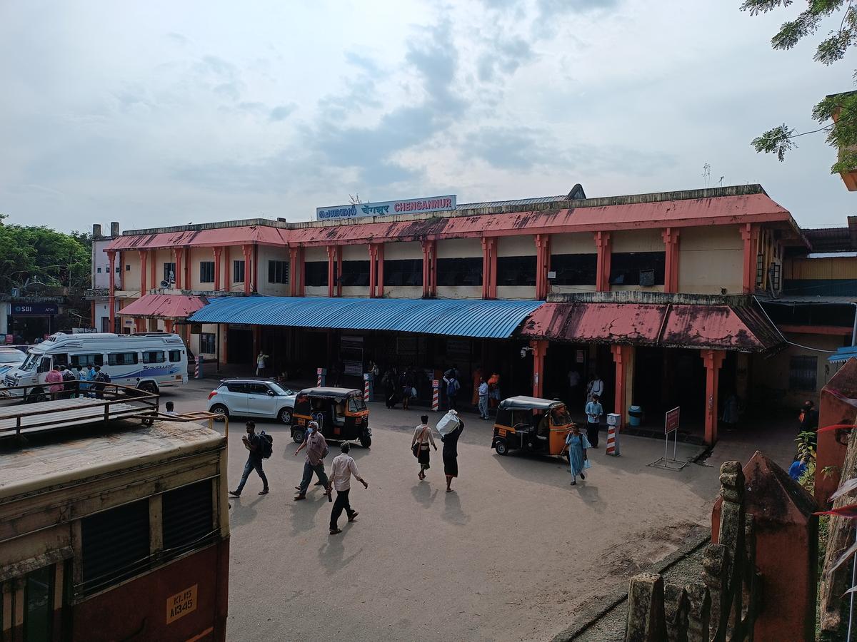 Chengannur, gateway to Sabarimala, in need of better facilities - The Hindu