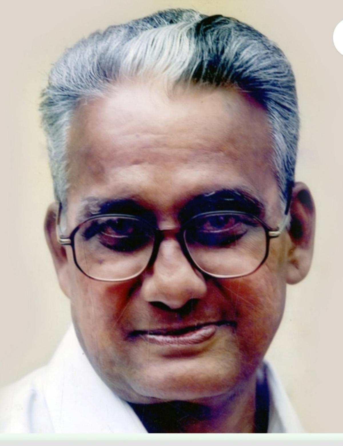 Kerala Sahitya Akademi fellowships for Vaisakhan, K.P. Sankaran - The Hindu