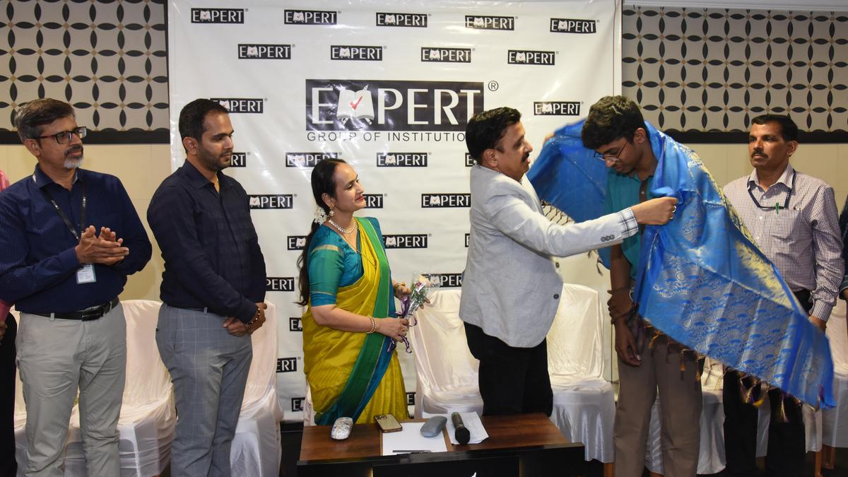 Expert Pre University College student among NEET toppers - The Hindu