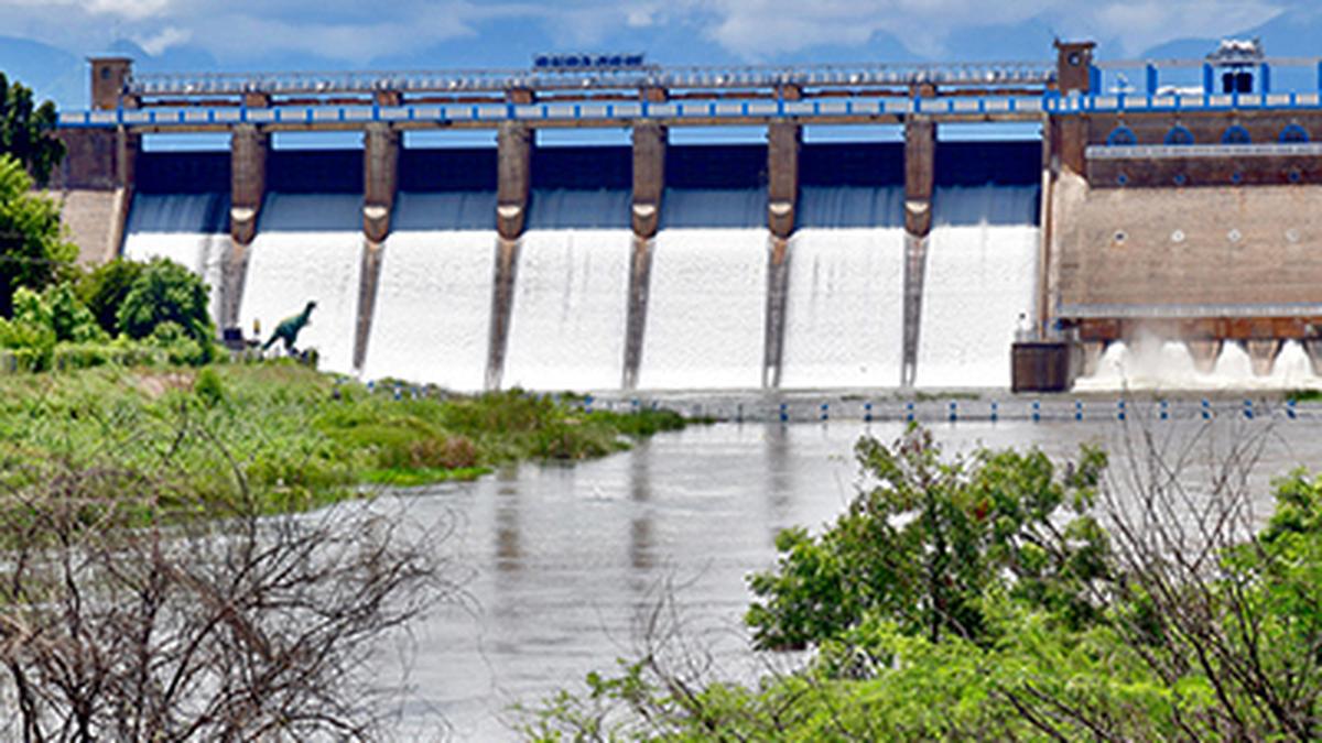 Water level in Vaigai dam stands at 65.32 feet - The Hindu