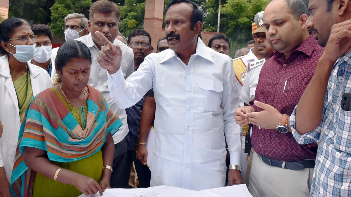 Road to be widened and service road to be laid outside Erode GH - The Hindu