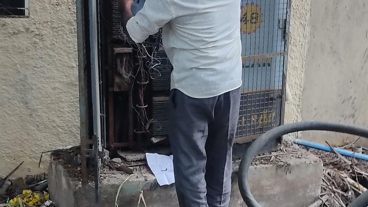 A ring of discontent among senior citizens - The Hindu