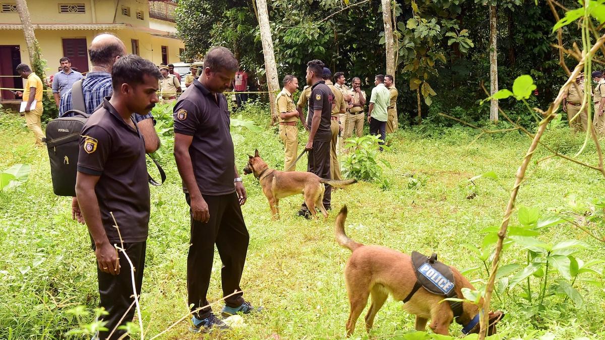 Elanthoor murders: police start evidence collection with three accused - The Hindu