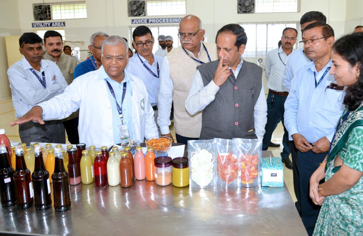 State-of-the-art plant clinic, seed production centre inaugurated at ...