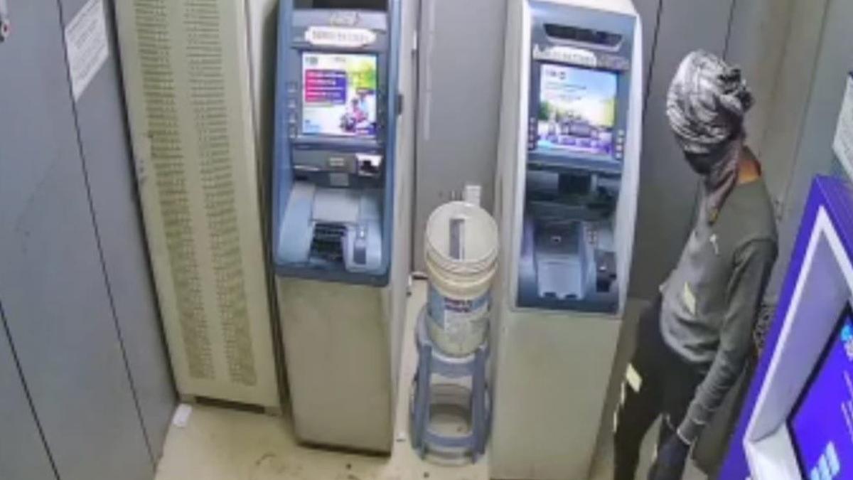 ATM robbery attempt in Erode fails as alarm goes off - The Hindu